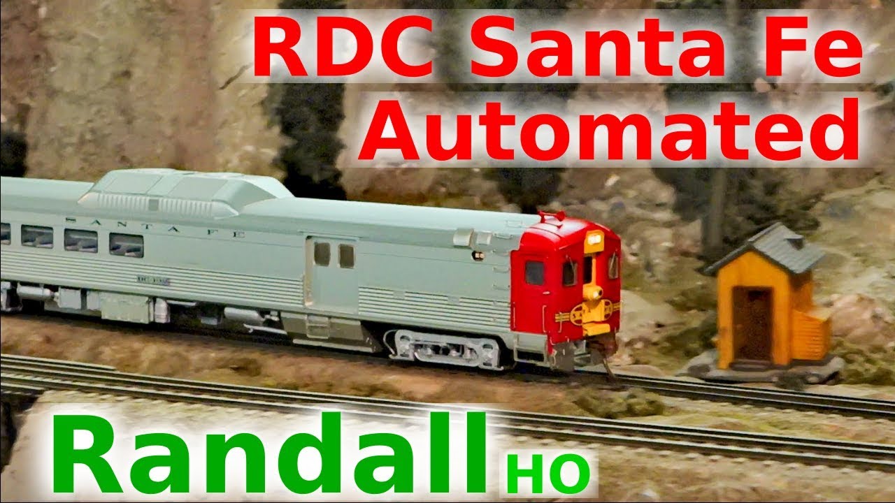 Automated RDC Santa Fe at the Randall Museum Model Railroad - YouTube
