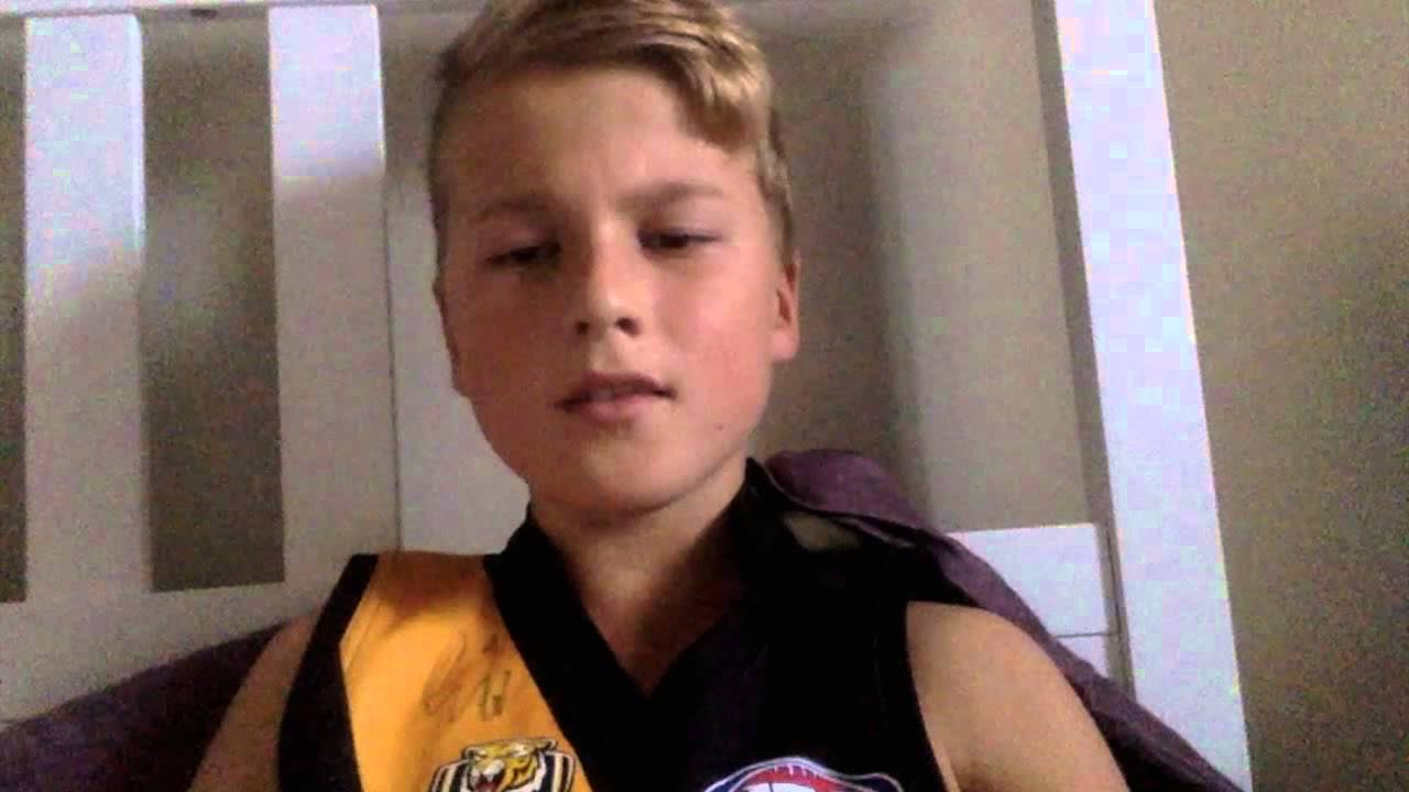 Charlie puff one call away Cover by John - YouTube