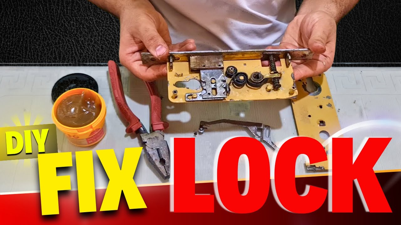 How to repair and install a lock| what's inside a door lock - YouTube
