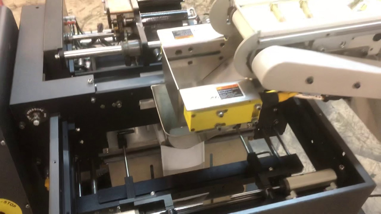 Sharp Packaging Max Bagger with Maximizer Conveyor - YouTube