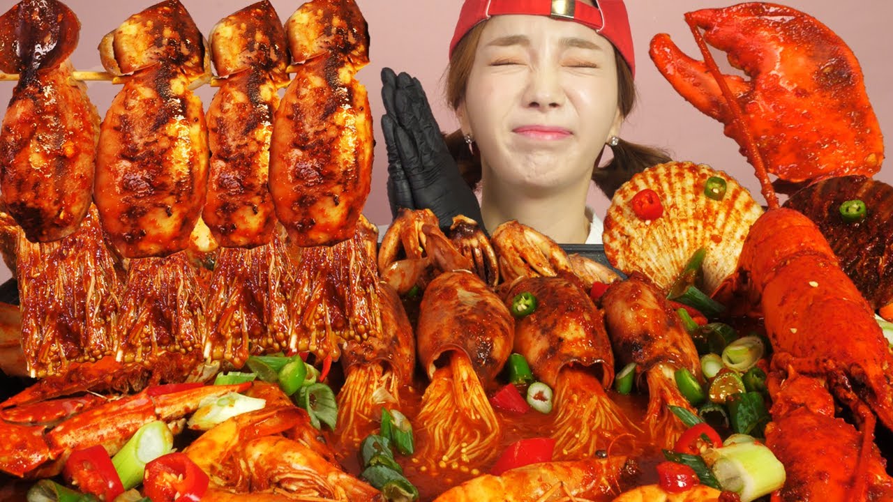 [Mukbang ASMR] Spicy seafood boil🦞LOBSTER, SQUID, CRAB, SHRIMP, ENOKI ...