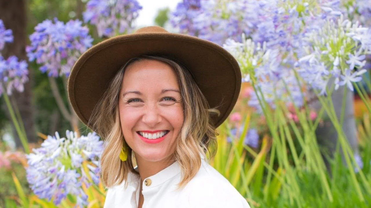 Chatting with Renee Bergman - YouTube