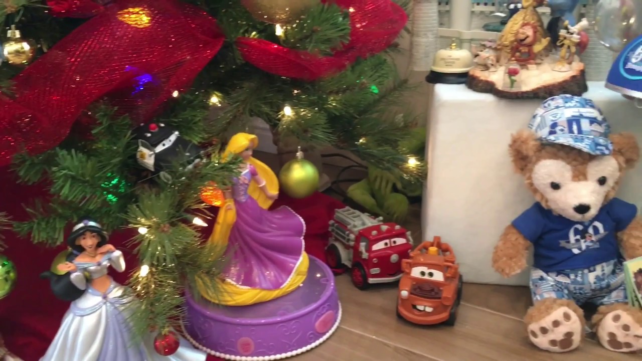 The Ultimate Disney Decorated Christmas Tree! - YouTube