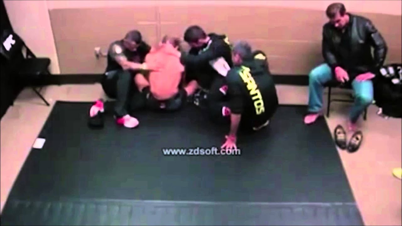 Jose Aldo's RARE Sad Footage After Losing to Conor McGregor - YouTube