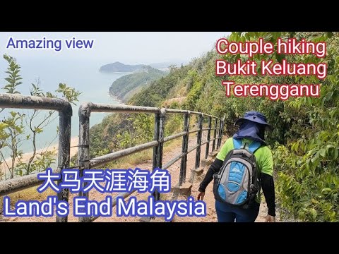 Couple hiking Bukit Keluang Full loop, Besut , Terengganu .Drone view ...
