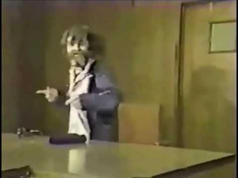 Charles Manson dancing - YouTube