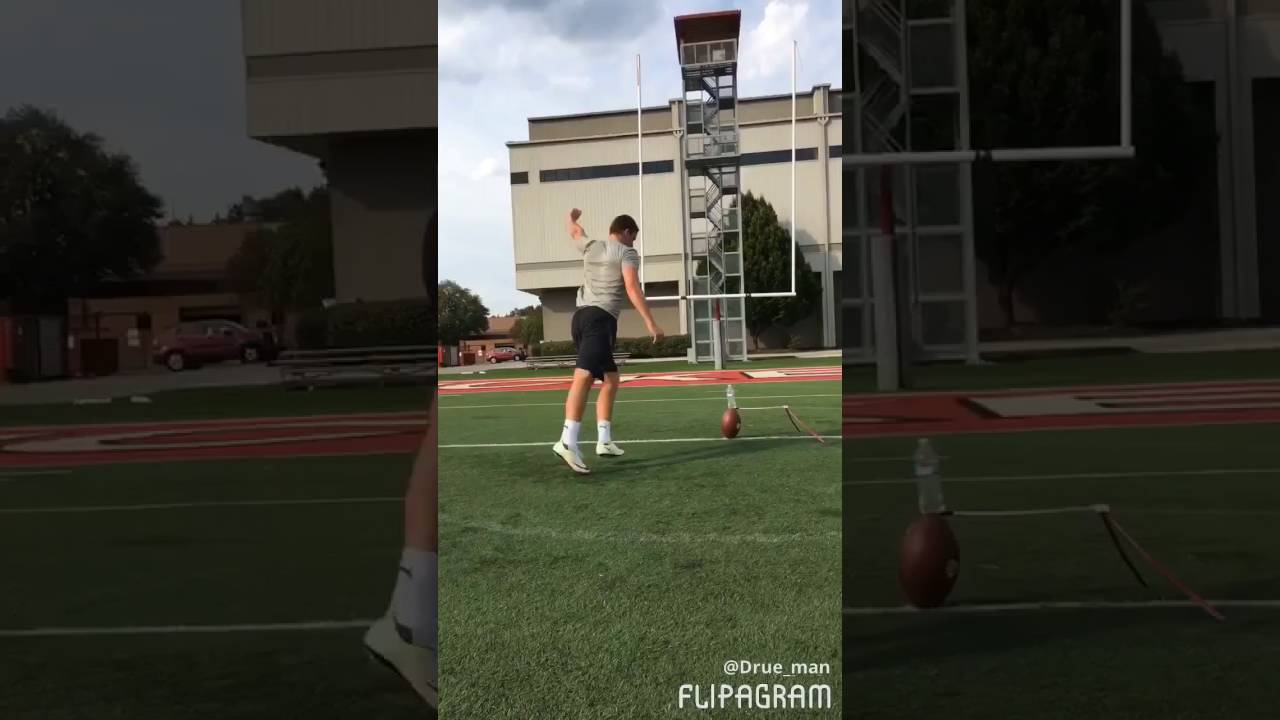 Ohio State Kicker Sick Bottle Flip! - YouTube