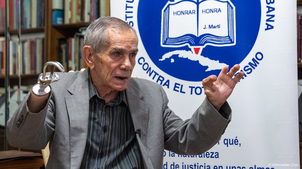 Pedro Corzo entrevista a Luis Alberto Crespo del Valle - YouTube