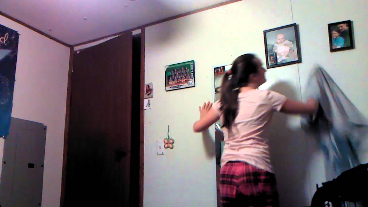 Crazy cleaning lady:) - YouTube