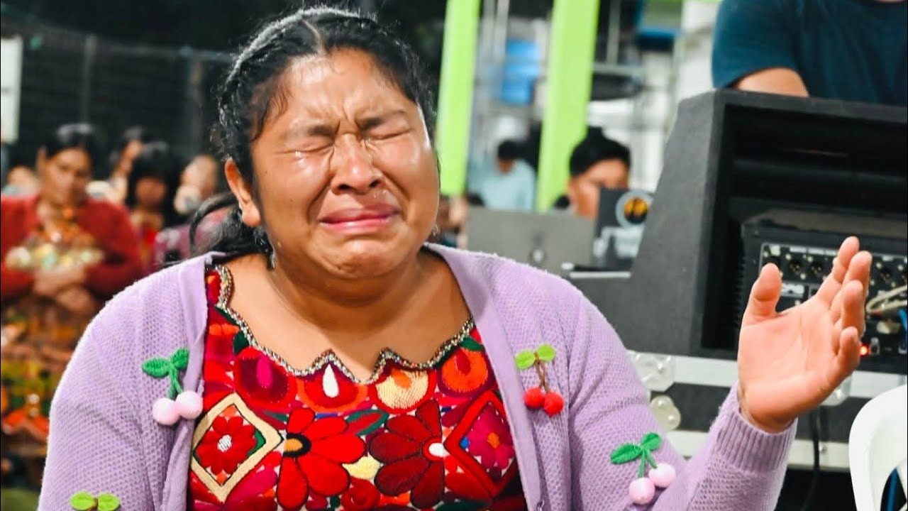 🎬🔴 Maria de Ailon 🎙🎷😭🎹 Un Momentos en Adoración a Dios fuego 🔥 cayó ...