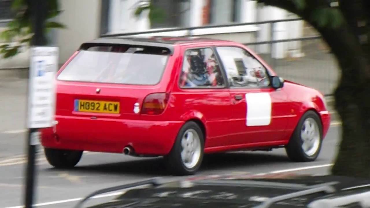 FORD FIESTA Si RACE CAR - YouTube