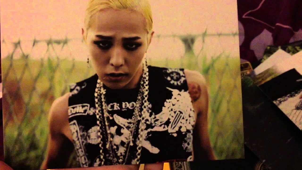 G-Dragon One of a Kind Album Unboxing - YouTube