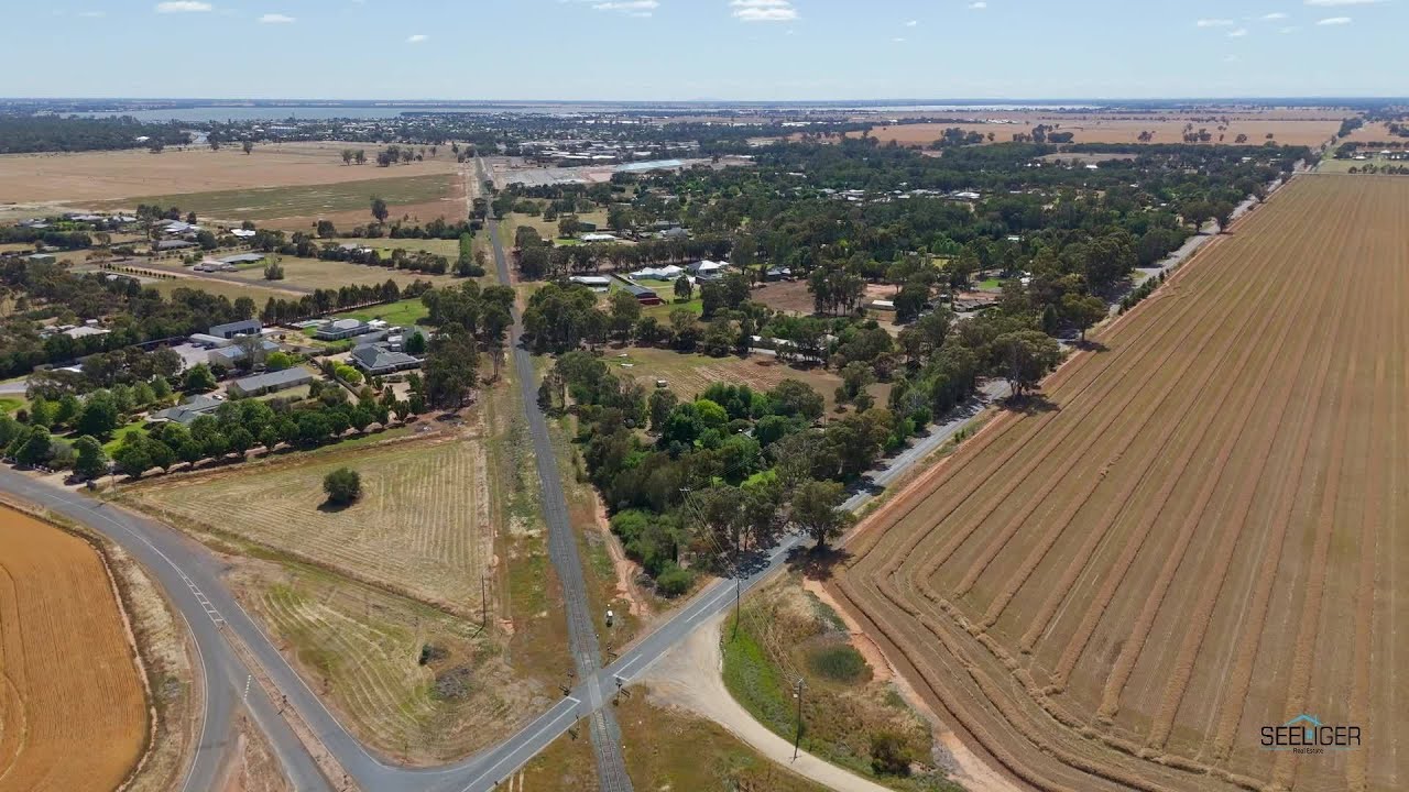 140 Katamatite-Yarrawonga Road Yarrawonga - YouTube