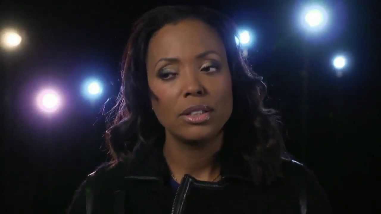 MY DEFINING MOMENT: Aisha Tyler Conquers Her Fear Of Flying Low - YouTube
