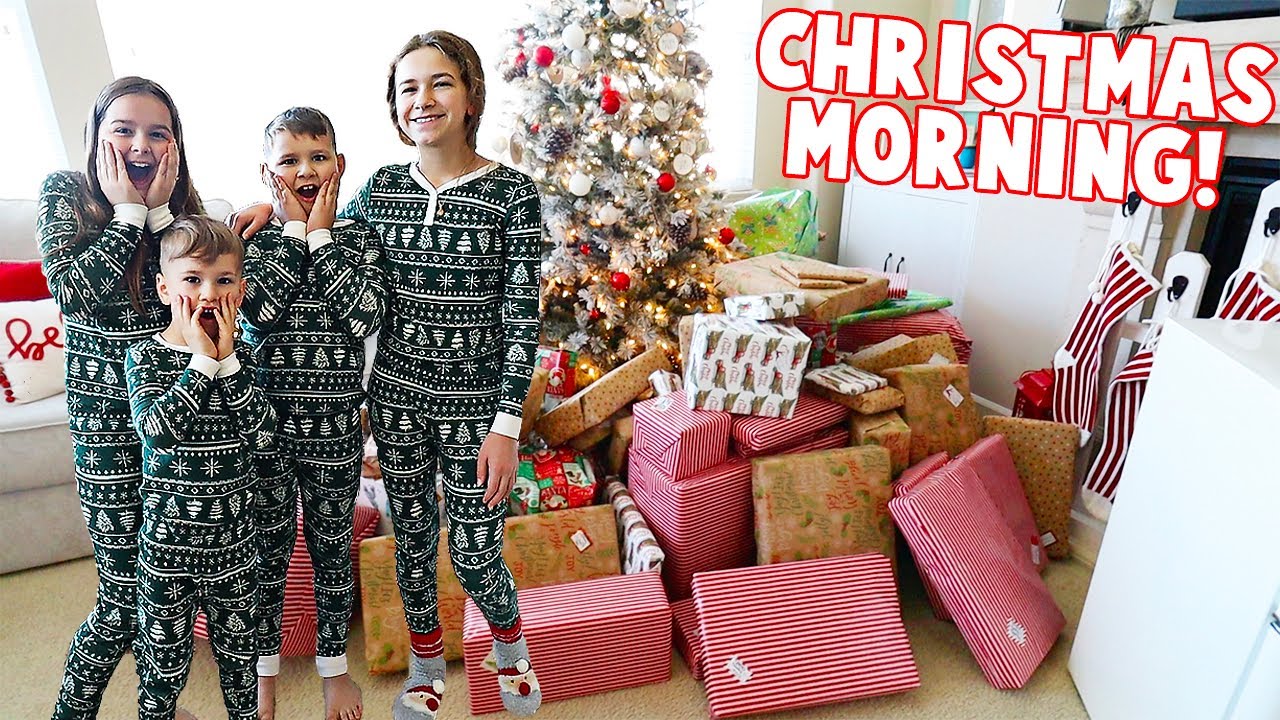 CHRISTMAS MORNING OPENING PRESENTS 2020!! | JKREW - YouTube