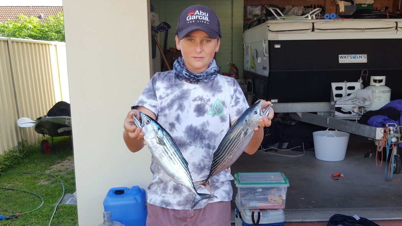 Catching Australian BONITO!! - YouTube