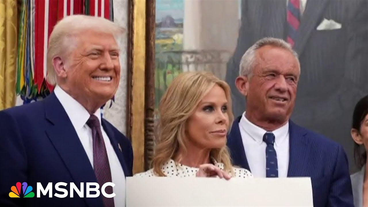 RFK Jr. sworn in as HHS Secretary despite vaccine skepticism - YouTube