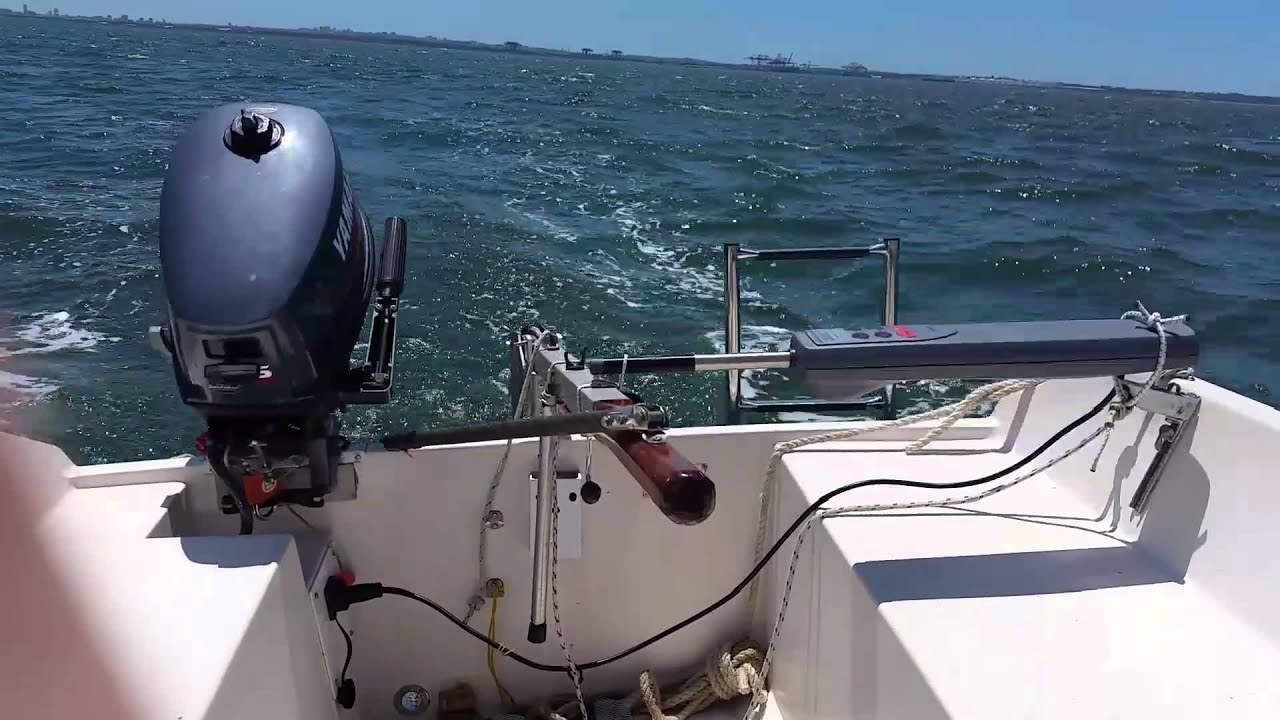 Raymarine st1000 Farr 5000 Trailer Sailer on Botany Bay - YouTube