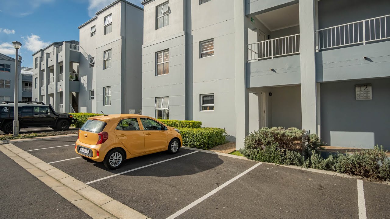 3 bedroom ground floor apartment for sale in Vredekloof Square - YouTube