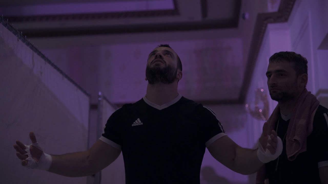 Pressure: Ivan Jovic (MMA Fighter) vertelt hoe hij met druk omgaat ...