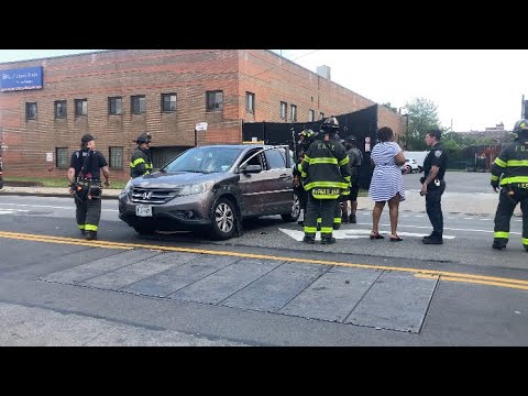 FDNY Engine 275, Ladder 133, EMS, & NYPD on scene of a car accident ...