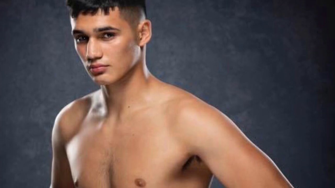 Boxing Training With Evan Sánchez at 83ELITE - YouTube