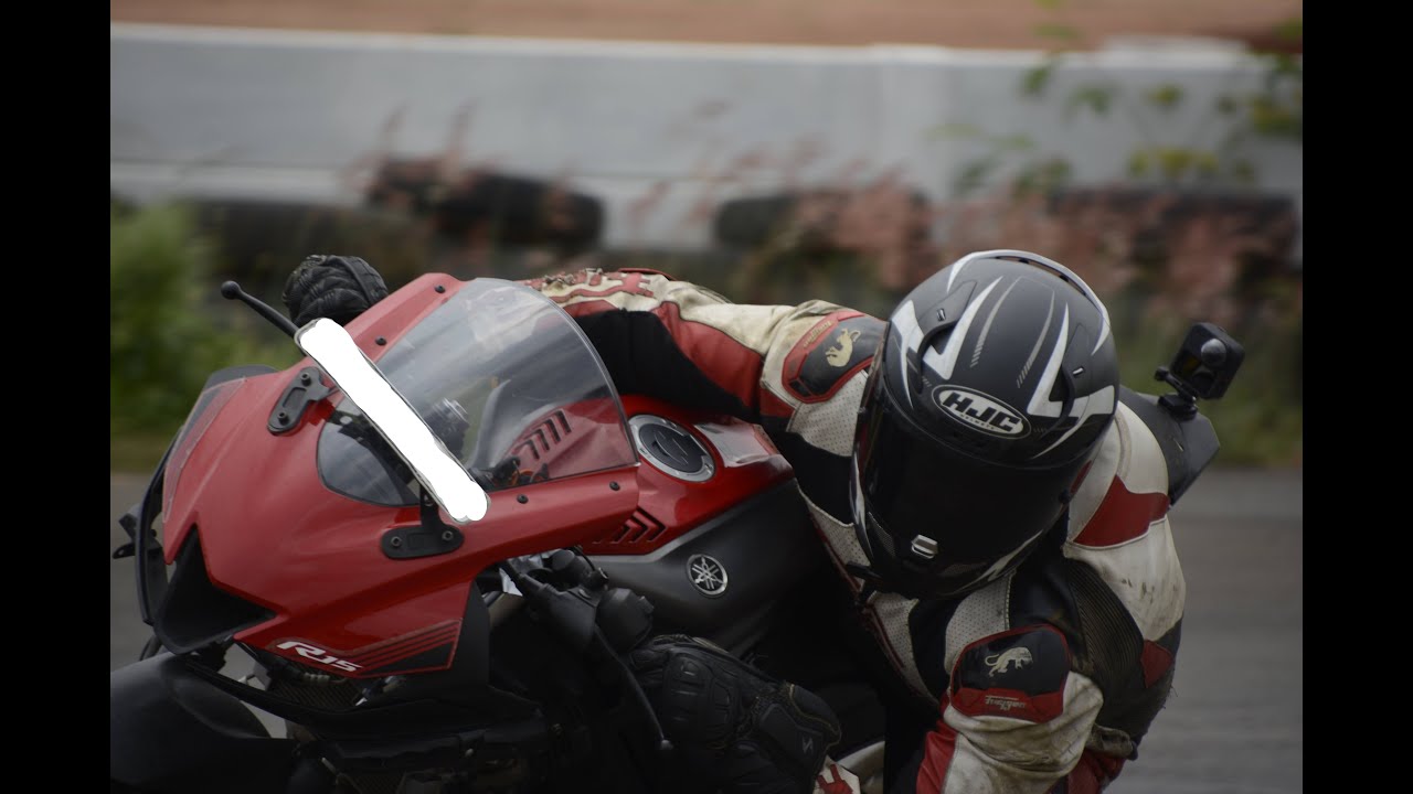 Yamaha R15 V3 Track day in 360° - YouTube