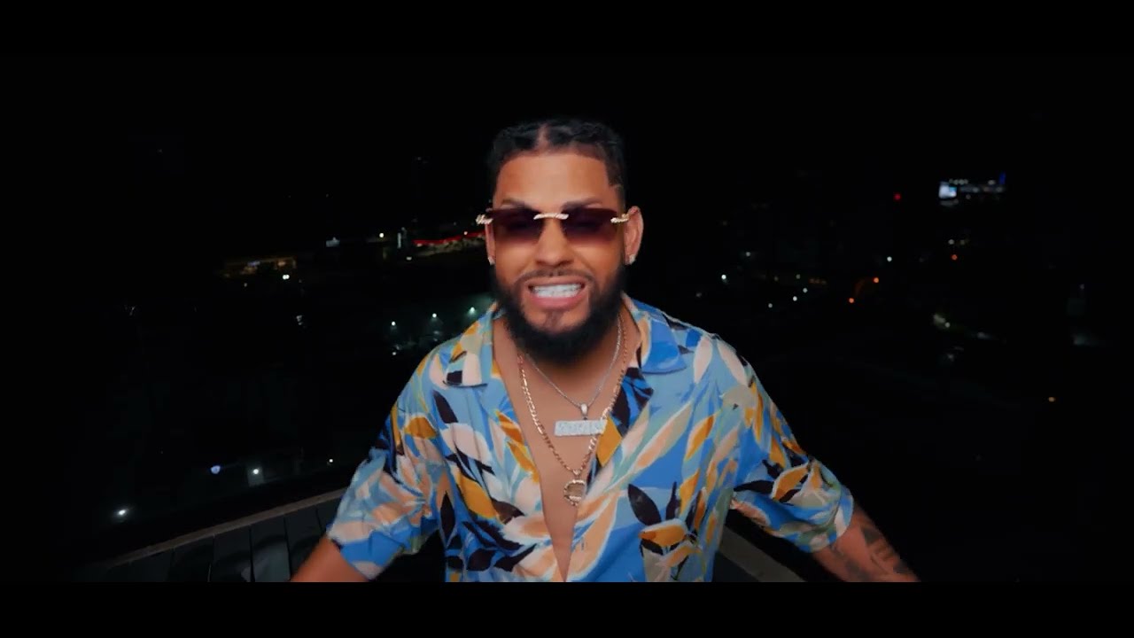 KHRISS ONE - PLAKATA - VIDEO OFICIAL - YouTube