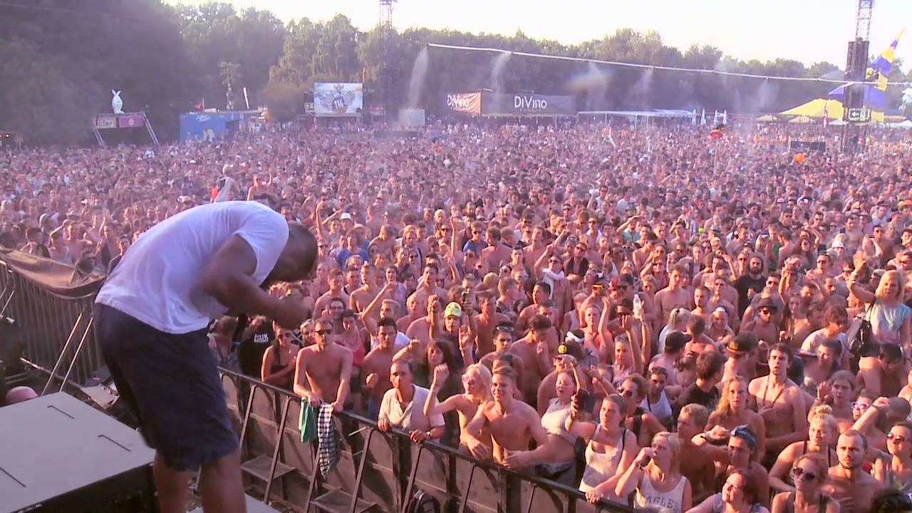 Dizzee Rascal Live - Holiday @ Sziget 2013 - YouTube