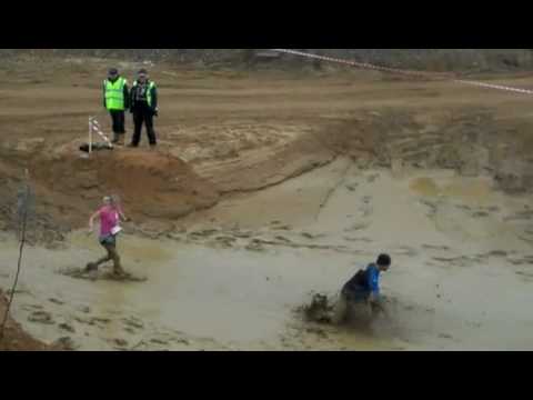 Mucky Races 2010 Dive In The Mud - YouTube