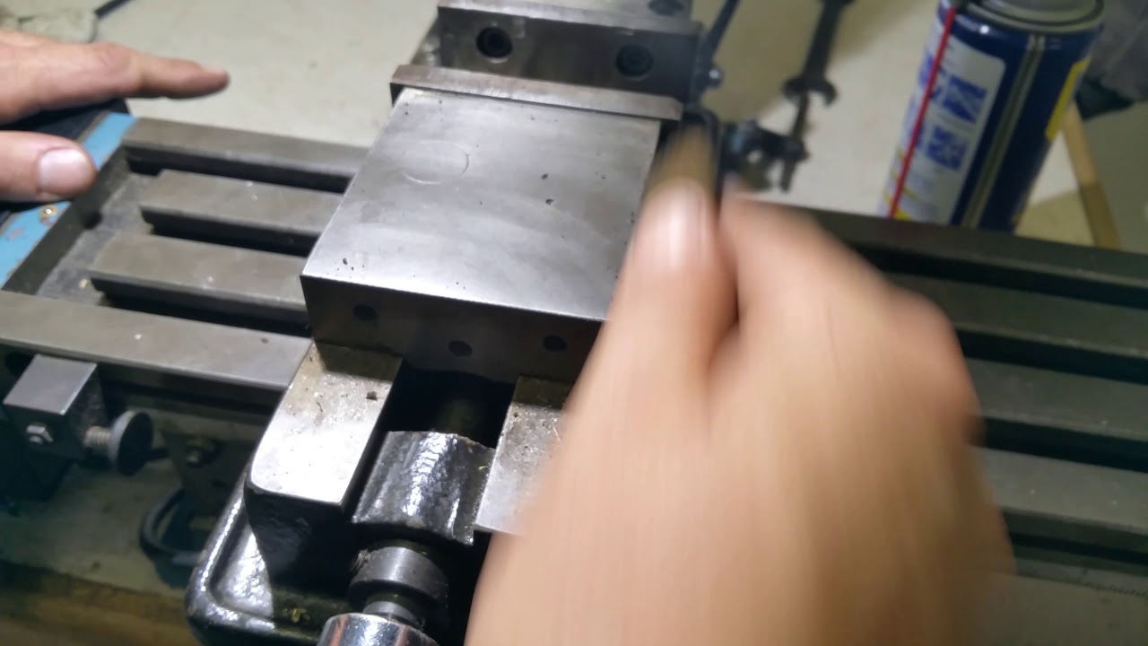 LMS 3900 High Torque Mini Mill cleanup video trailer #1 - YouTube