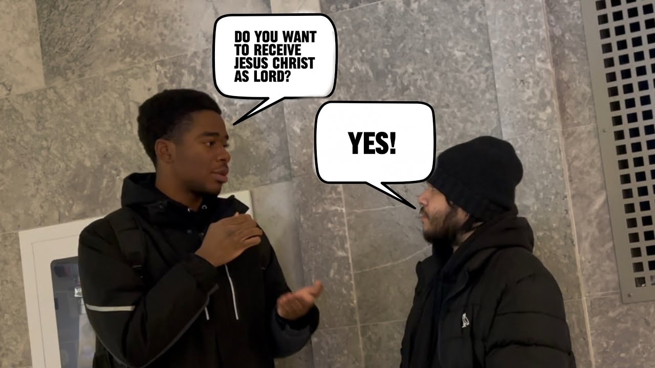 MAN CONFESSES JESUS CHRIST AS LORD IN A TRAIN STATION! | 1 ON 1 ...