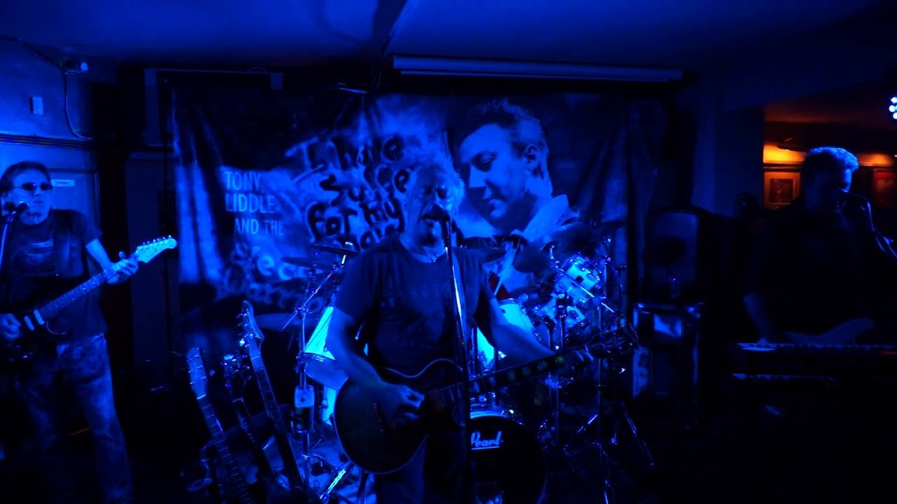 Tony Liddle Electric Warriors plays Juke Box Hero - YouTube
