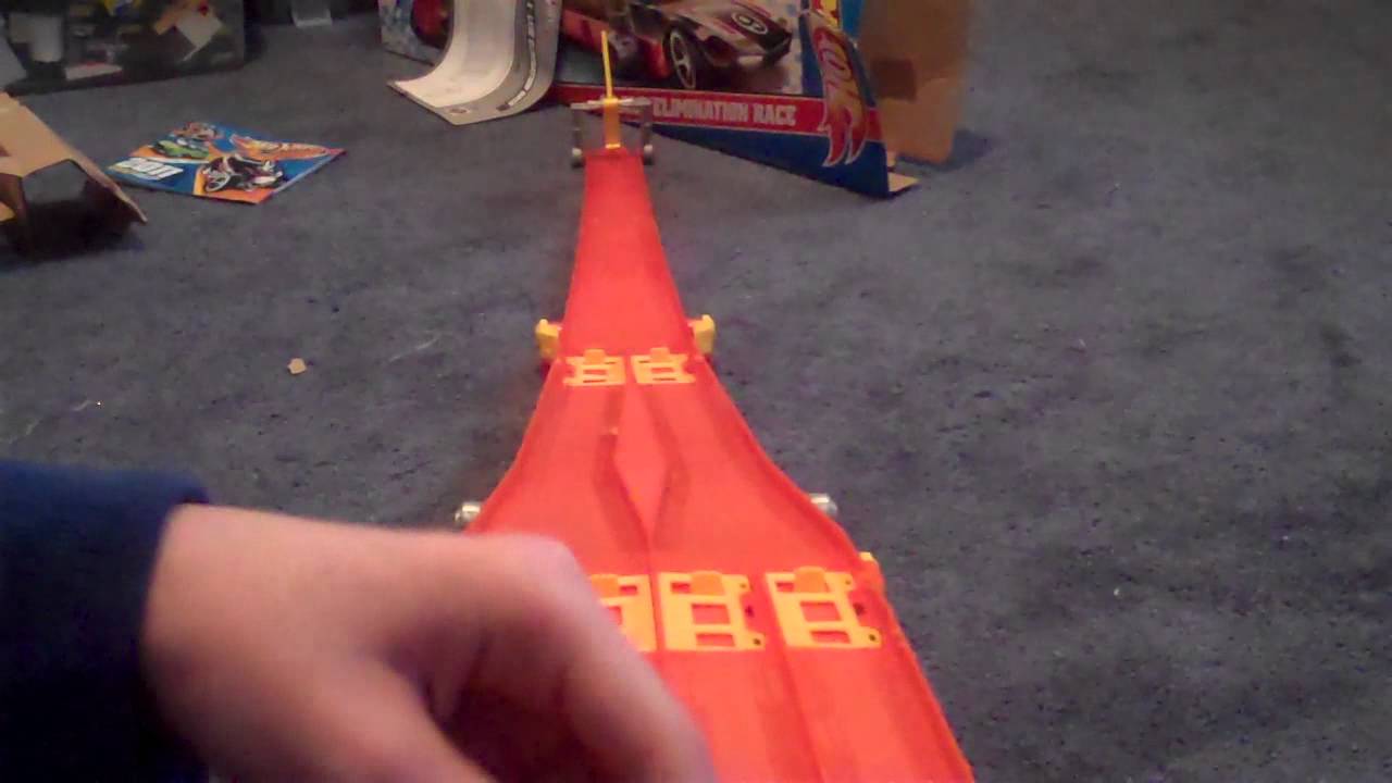 Hot Wheels 4 Lane Elimination raceway review - YouTube