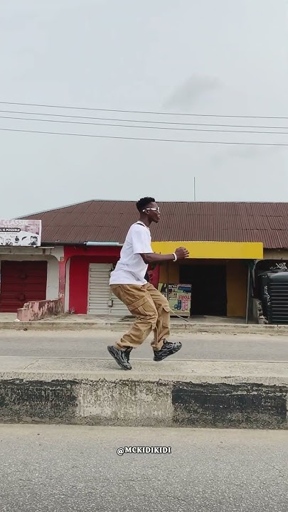 The Living Ai | Deltan-Bayelsan | Mc Kidikidi - YouTube