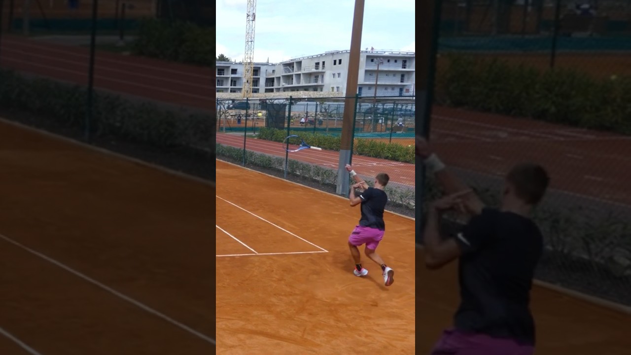 Holger Rune vs Jason Tseng Tennis 🎾 Practice at The Academy - YouTube