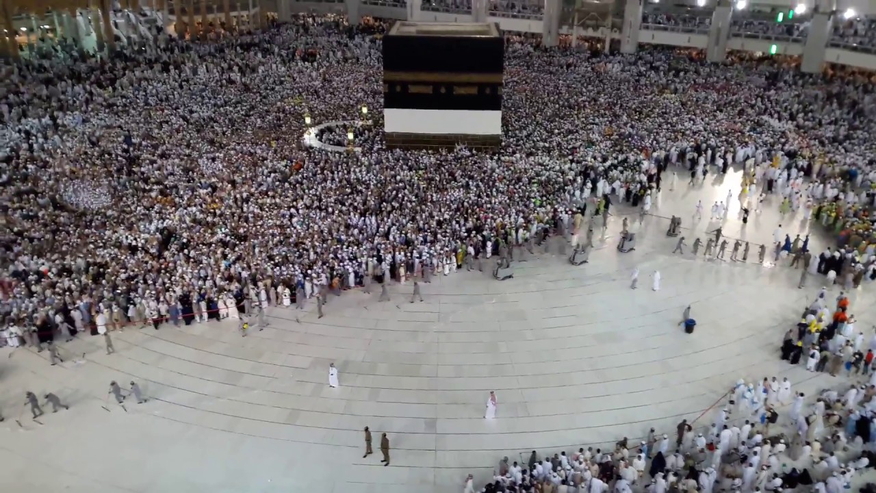 Cleaning Of The Mataf Area Around The Kabah. Hajj 2016. - YouTube