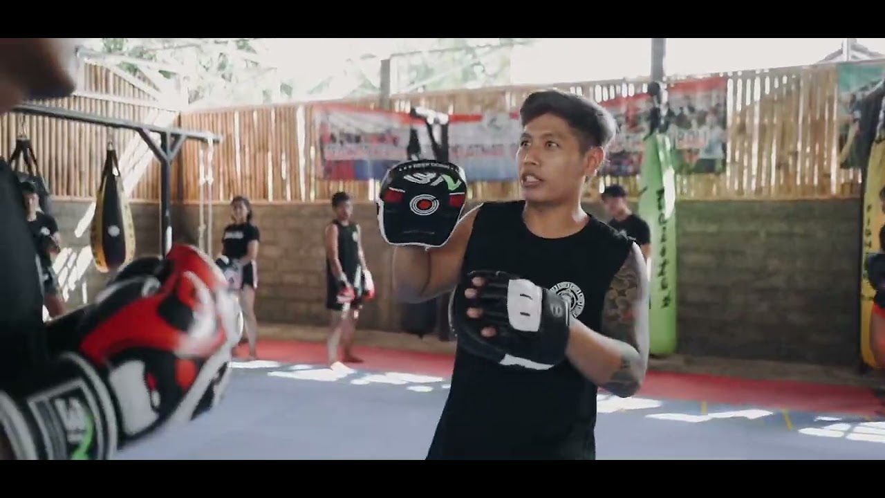 Muay boran x kebo iwa fight club - YouTube