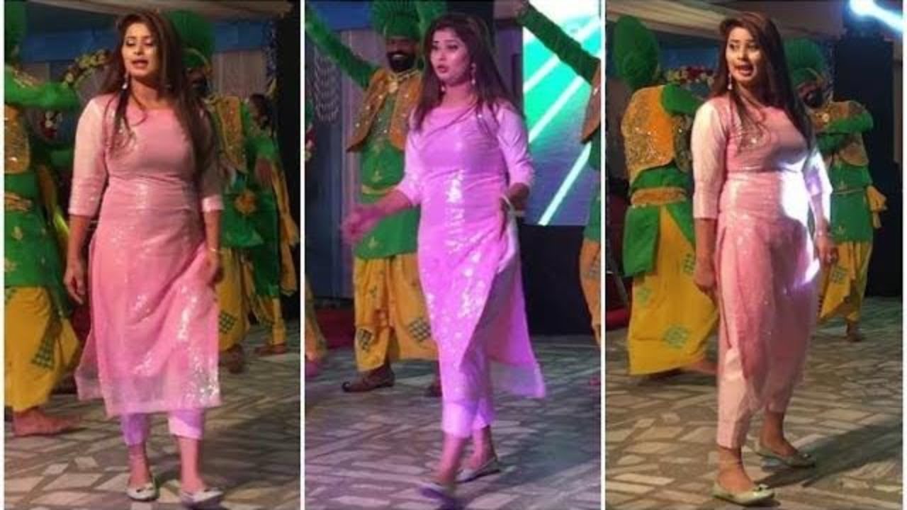 Dilli Sara Dance Performance ||| Sansar Dj Links Phagwara || Solo Girls ...