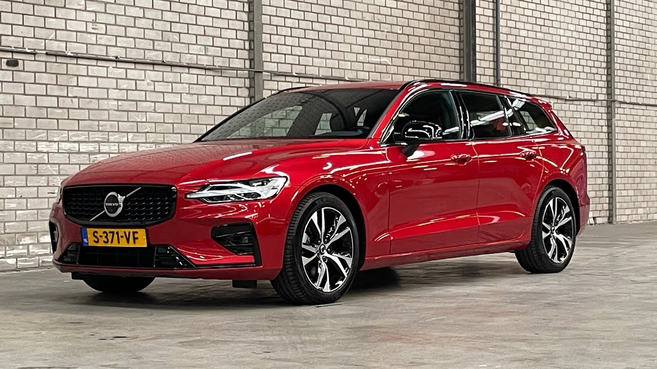 Volvo V60 B4 Plus Dark | Fusion Red - YouTube