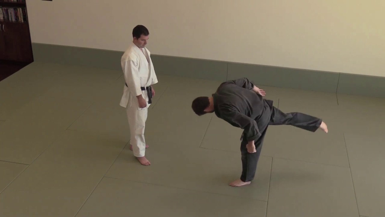Nage, Sensei Bair Osoto Gari - YouTube