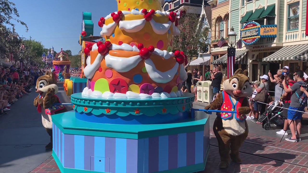 Mickey's Soundsational Parade - YouTube