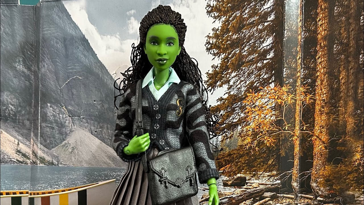 Elphaba at Shiz University Doll - YouTube