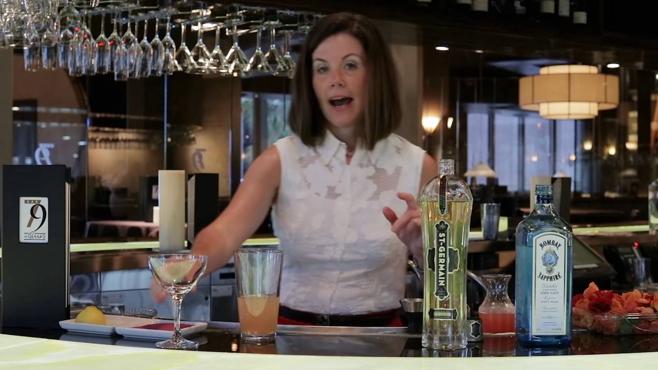 Mixology at Bar 79: Perry’s Jubilee - YouTube