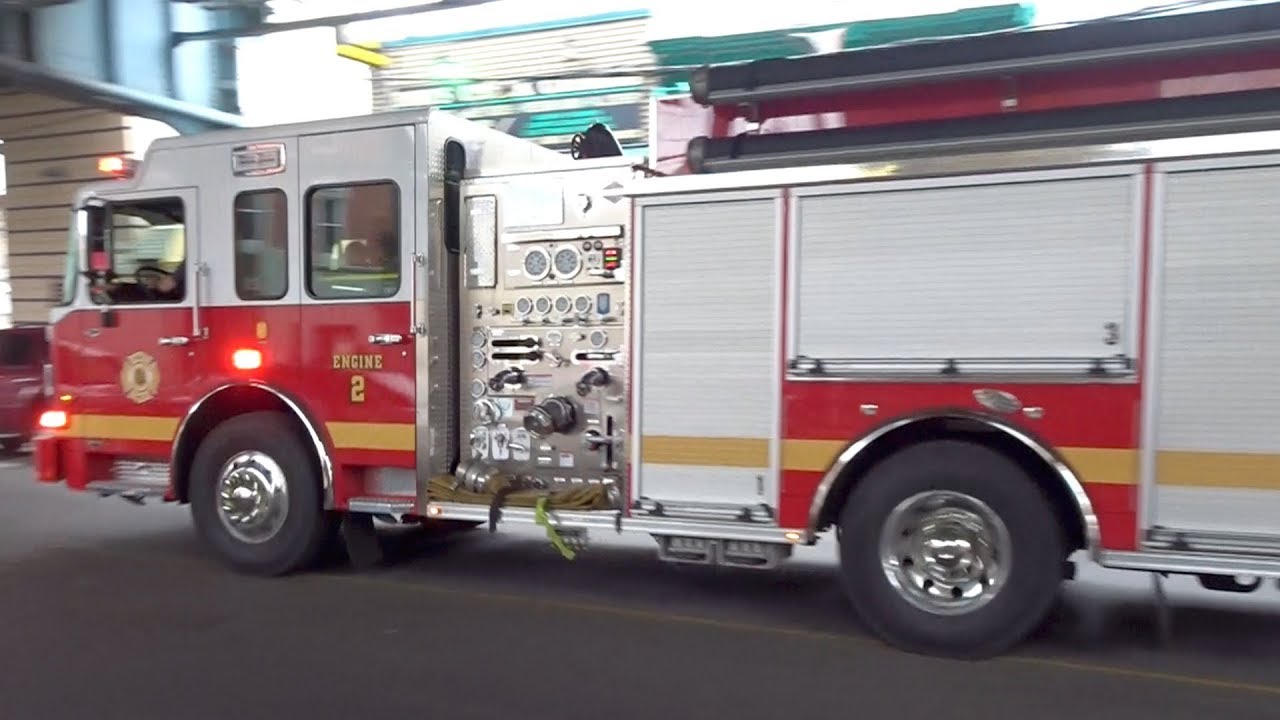 PFD Engine 2 & Medic 2 Responding - YouTube