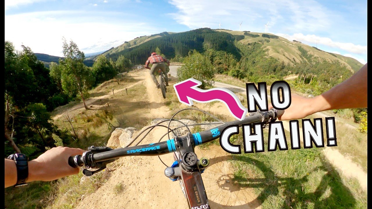 CHAIN LESS DH Laps At The Local - YouTube