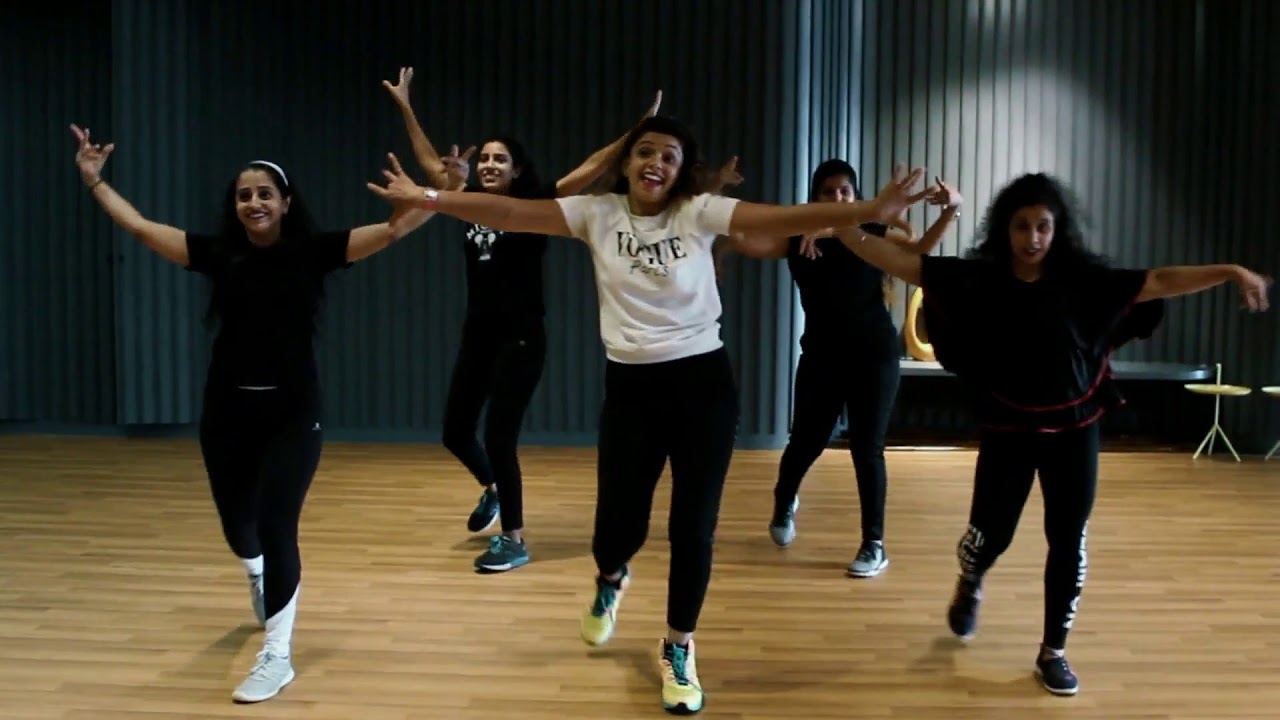 LAMBORGHINI/ /ZUMBA/ / EASY STEPS/EASY CHOREOGRAPHY/ - YouTube