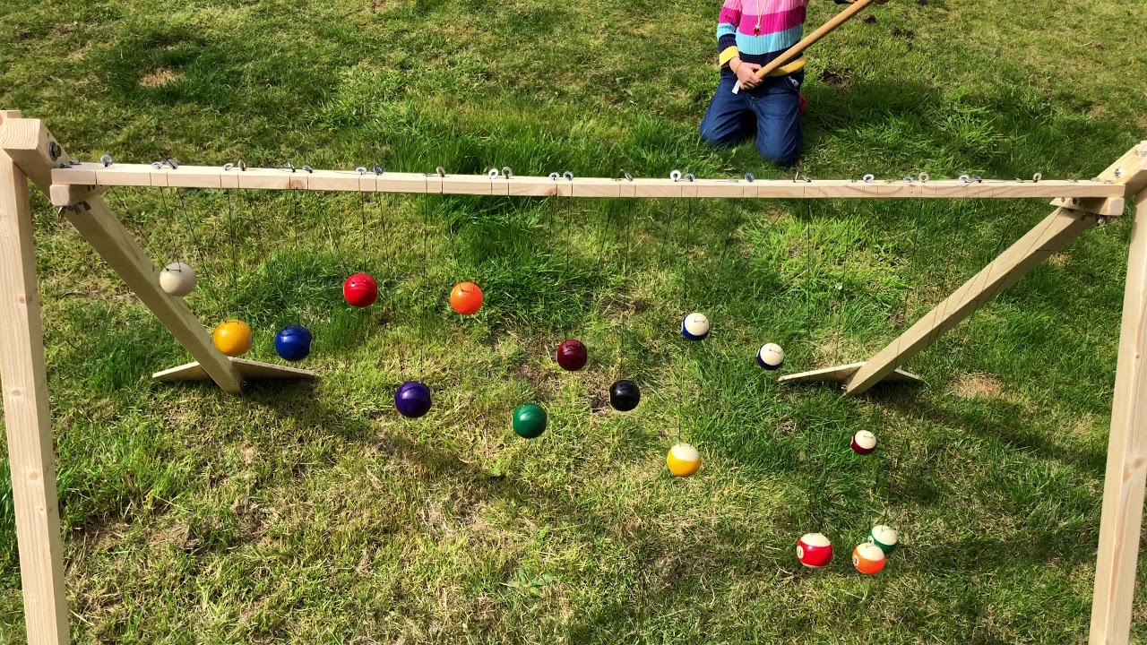 Pool Ball Pendulum Wave (STEM) - YouTube