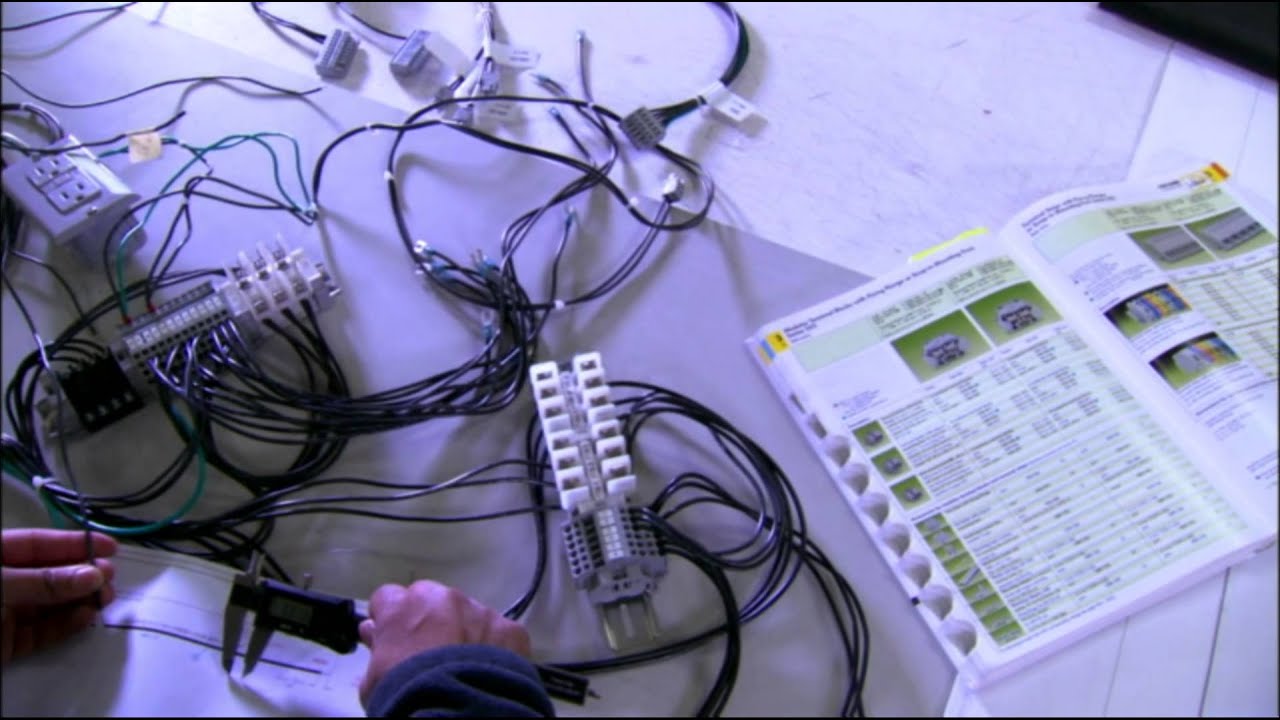 Maverick Electronics. Making The Right Connections - YouTube