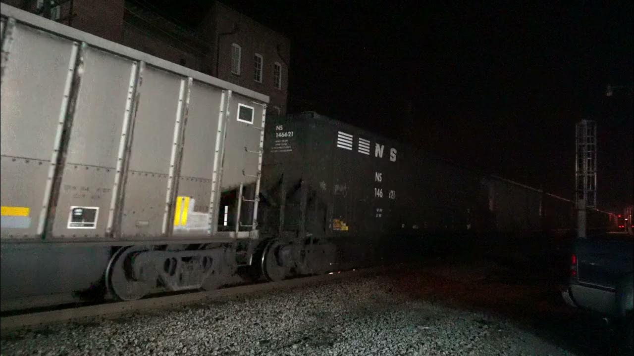 NS 822 (?) - YouTube